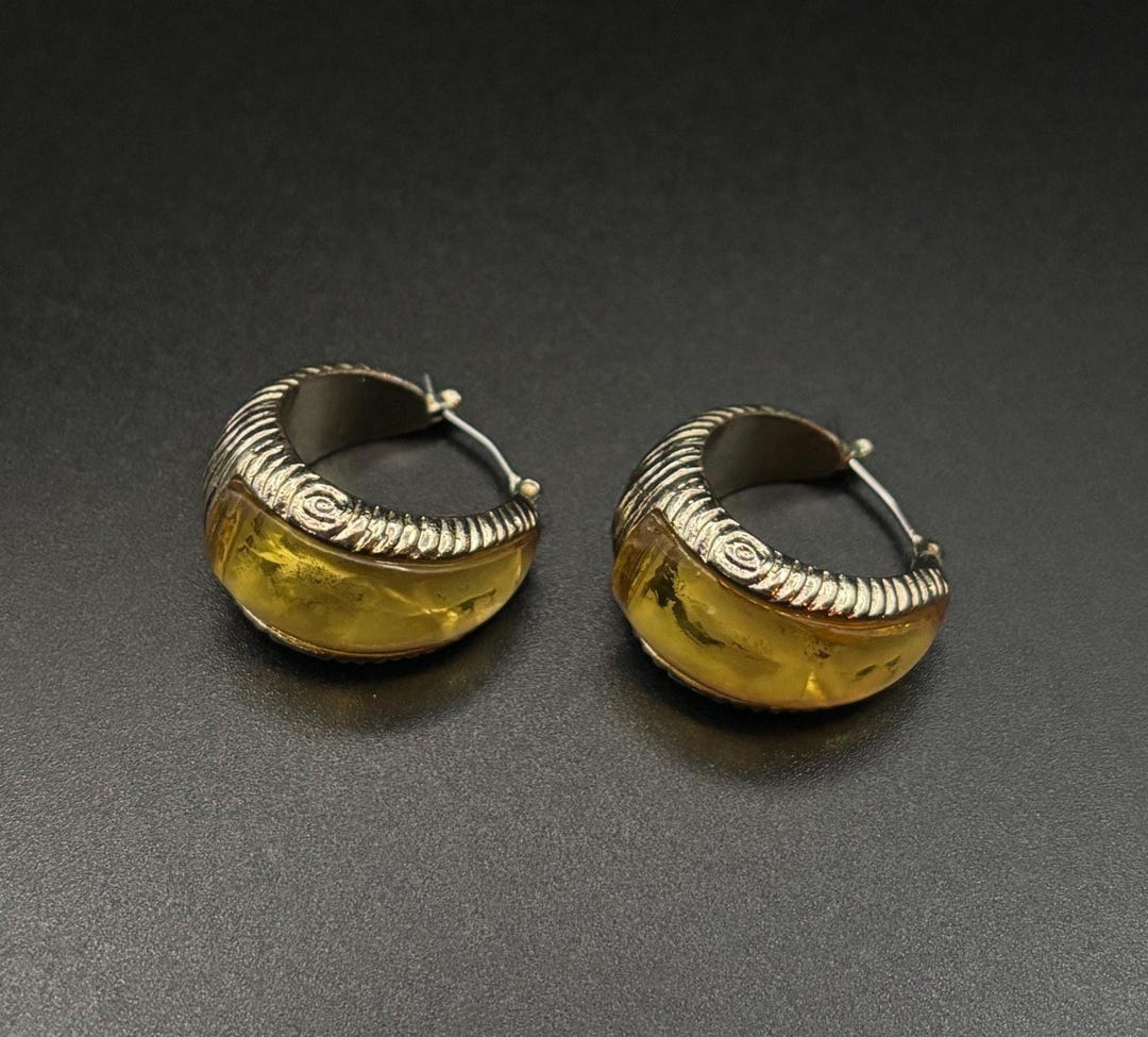 Vintage Late 80s / Early 90s Ribbed Hoop Earrings | Silver Tone ...