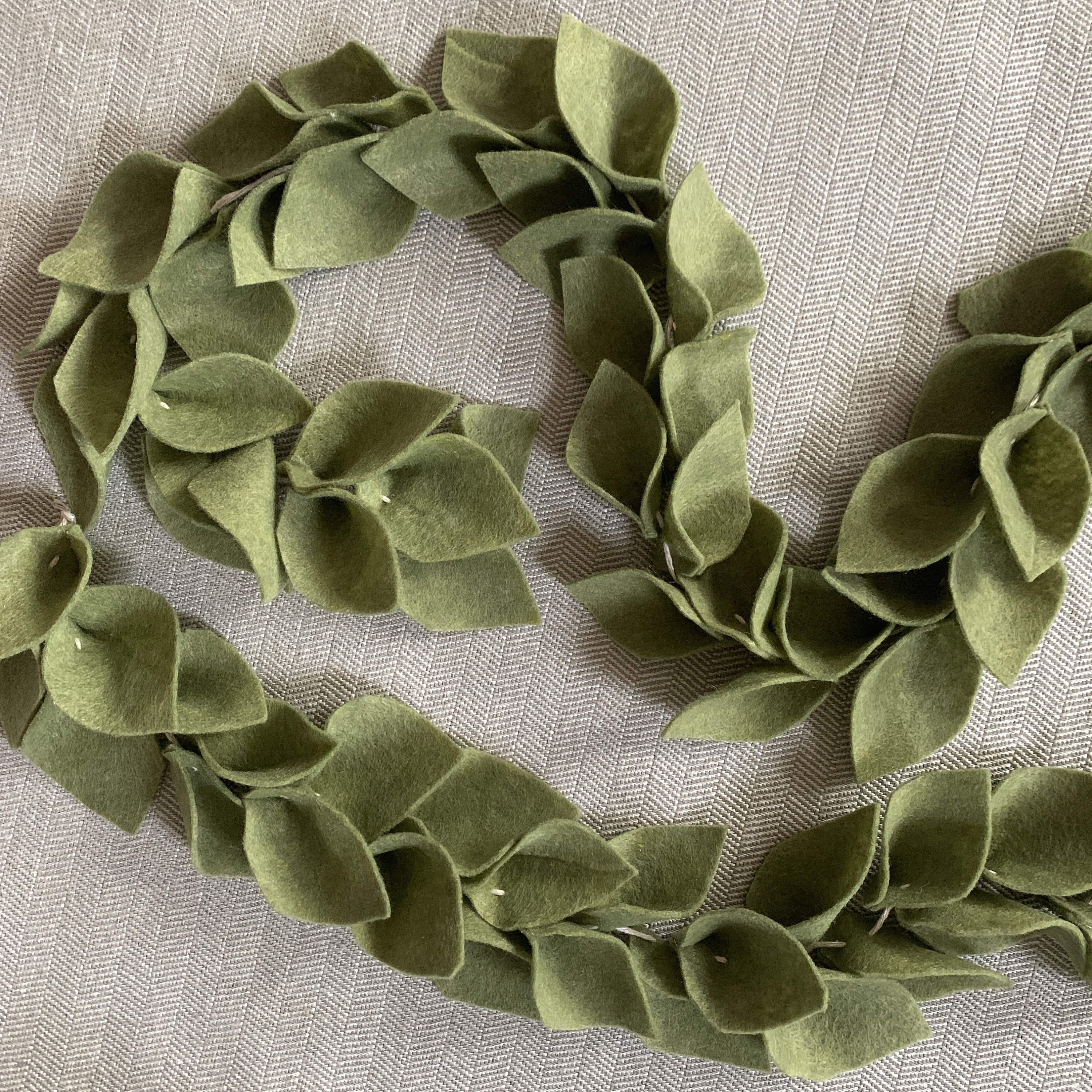 Felt Leaf Garland // Fall Garland // Spring Garland // Summer Garland ...