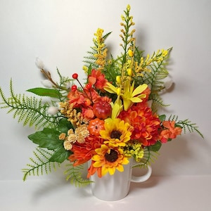Small Fall Centerpiece - Floral Arrangement - Centerpiece - Silk Table ...