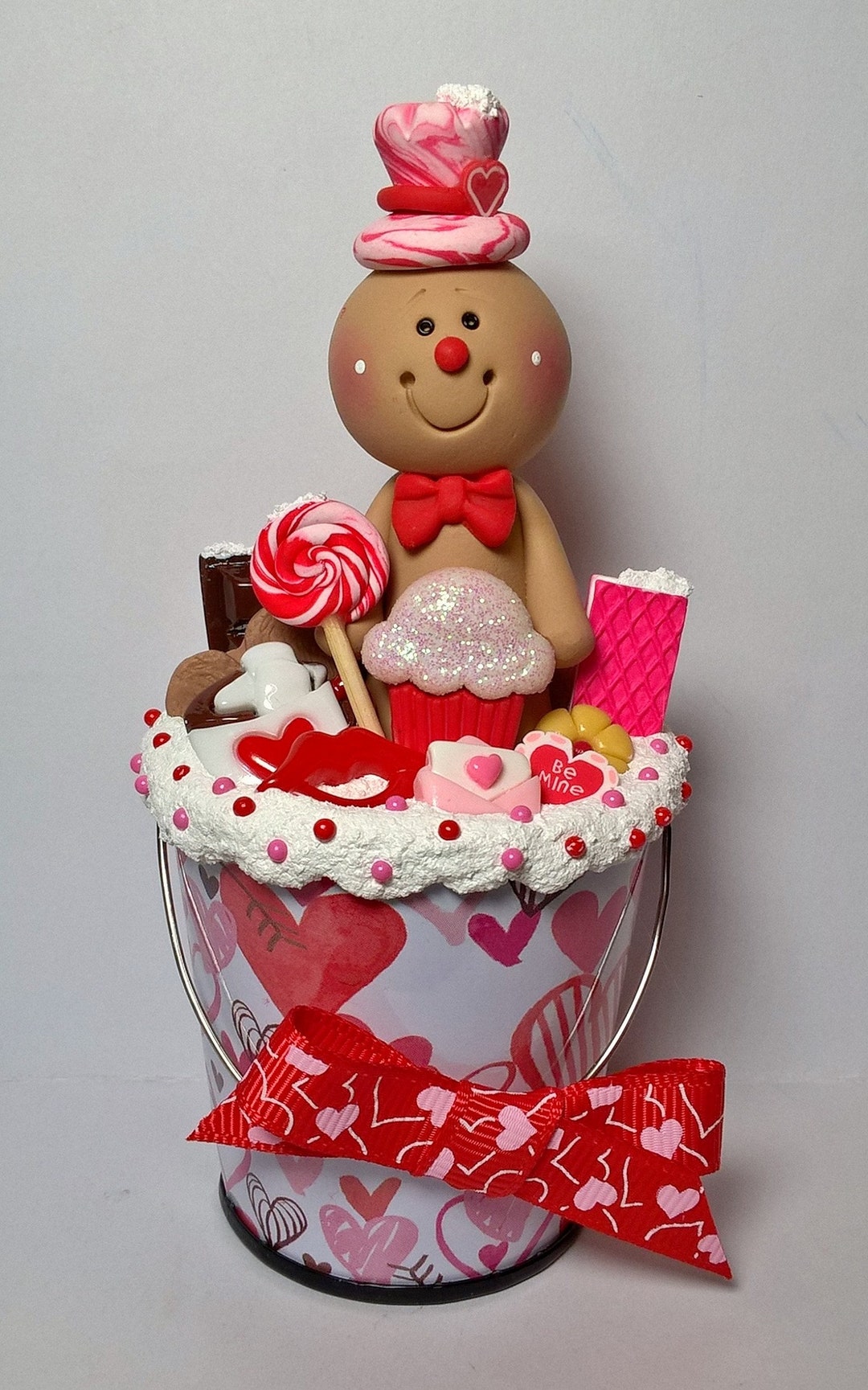 Gingerbread in Valentine Metal Tin Cupcake Hearts Love Letter Cocoa ...