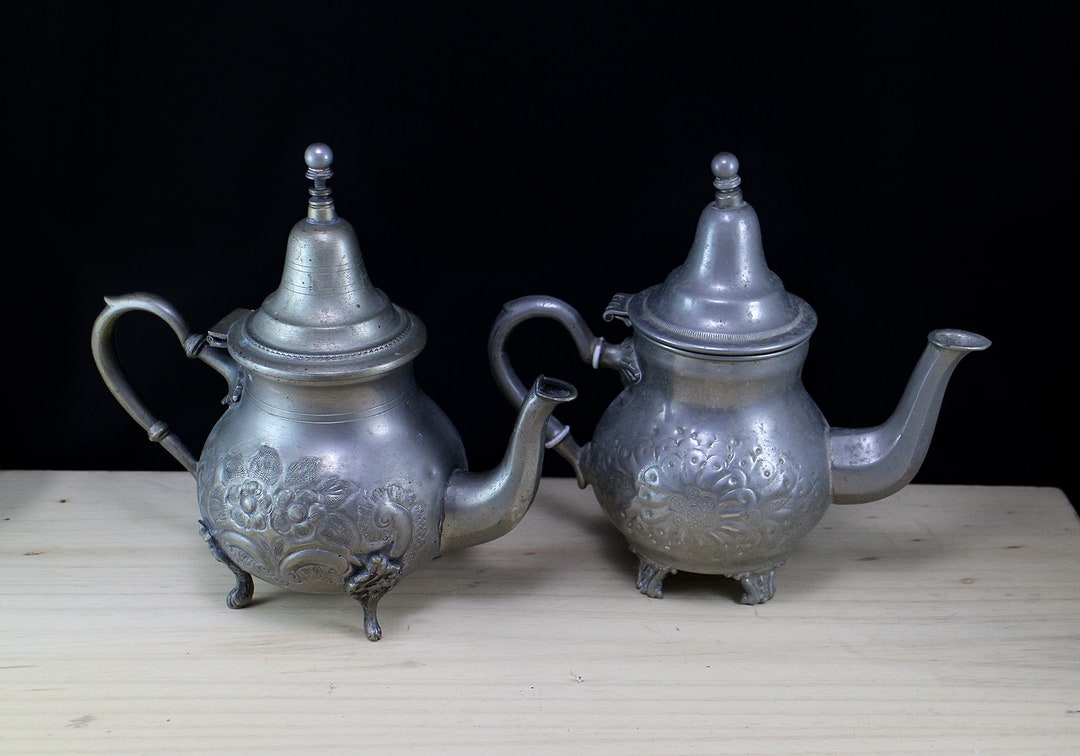 2 Vintage Aluminum Teapots, Antique Moroccan Fabrication Dar El Berrad ...