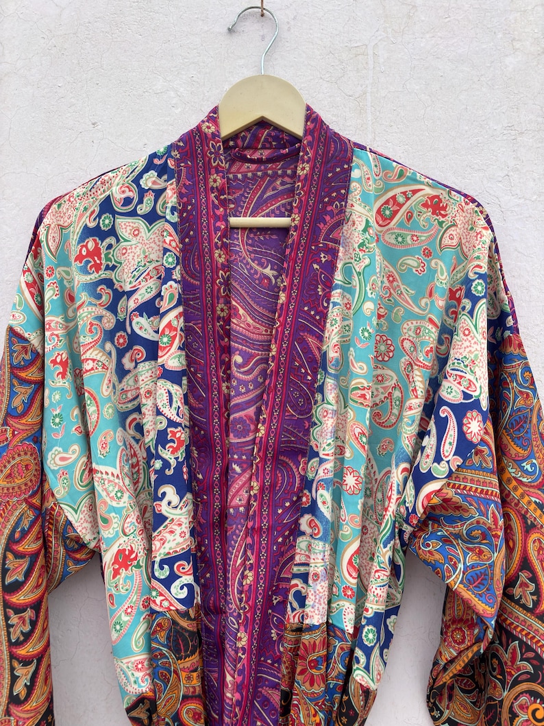 Textured Kasturi Silk Kimono Robe Vintage Sari Boho Loungewear Women