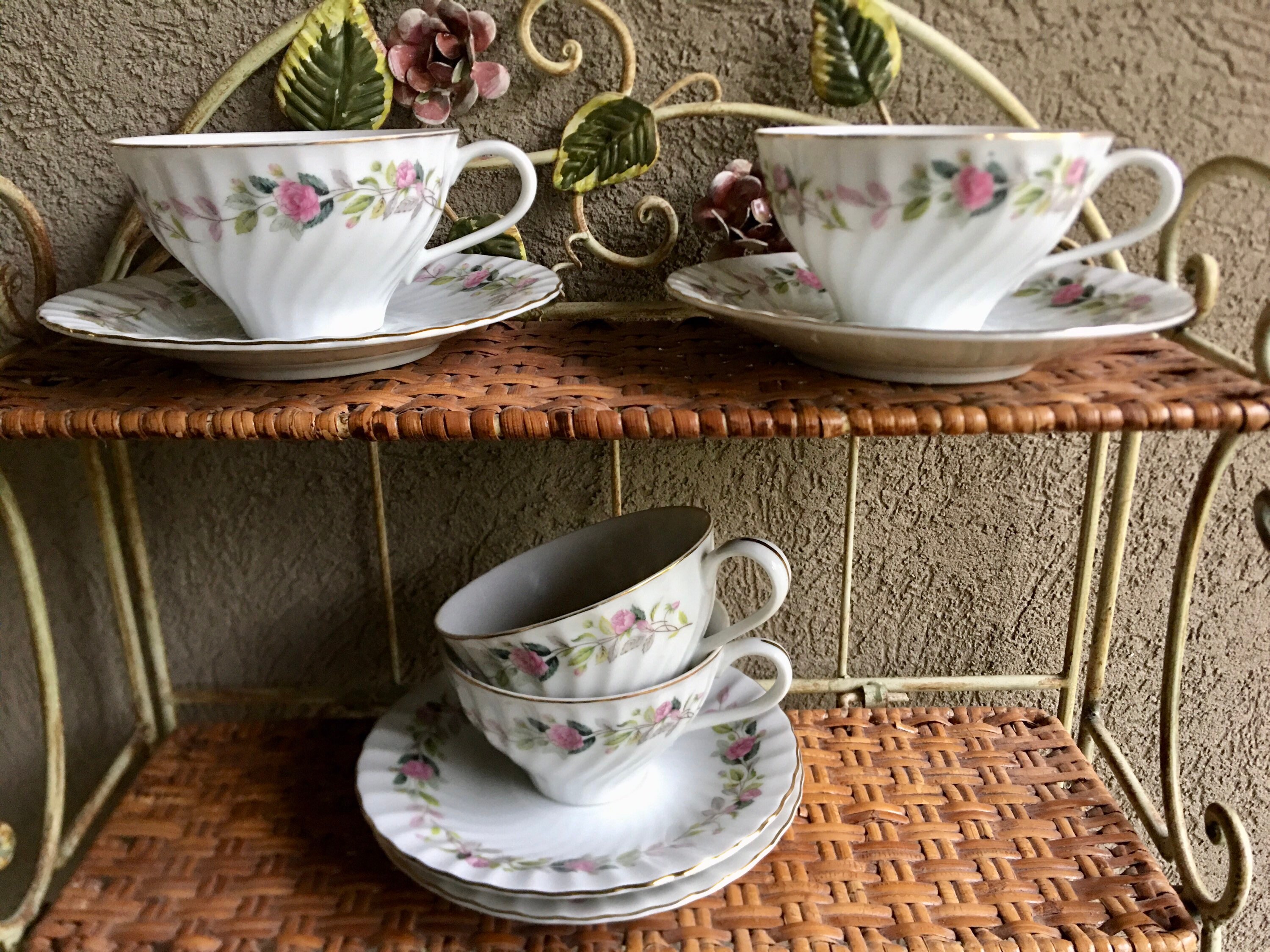Regency Tea Party Pair of Teacups and Saucers Drink & Barware Kitchen ...