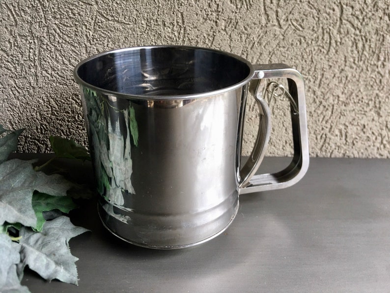 Vintage Handheld Flour Sifter Old Fashioned Sifter Triple - Etsy