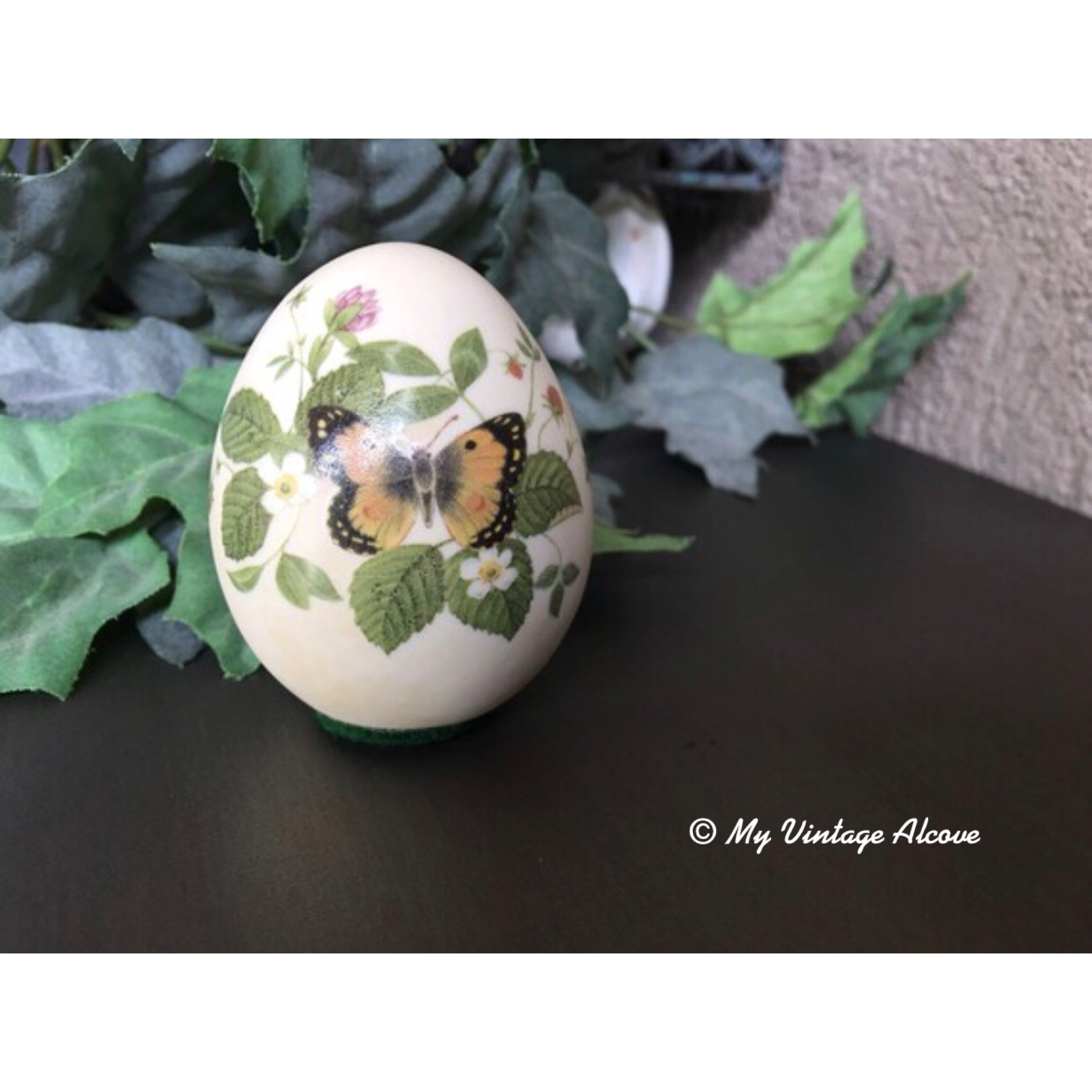 Collectible porcelain egg Collectibles Figurines & Knick Knacks Art ...