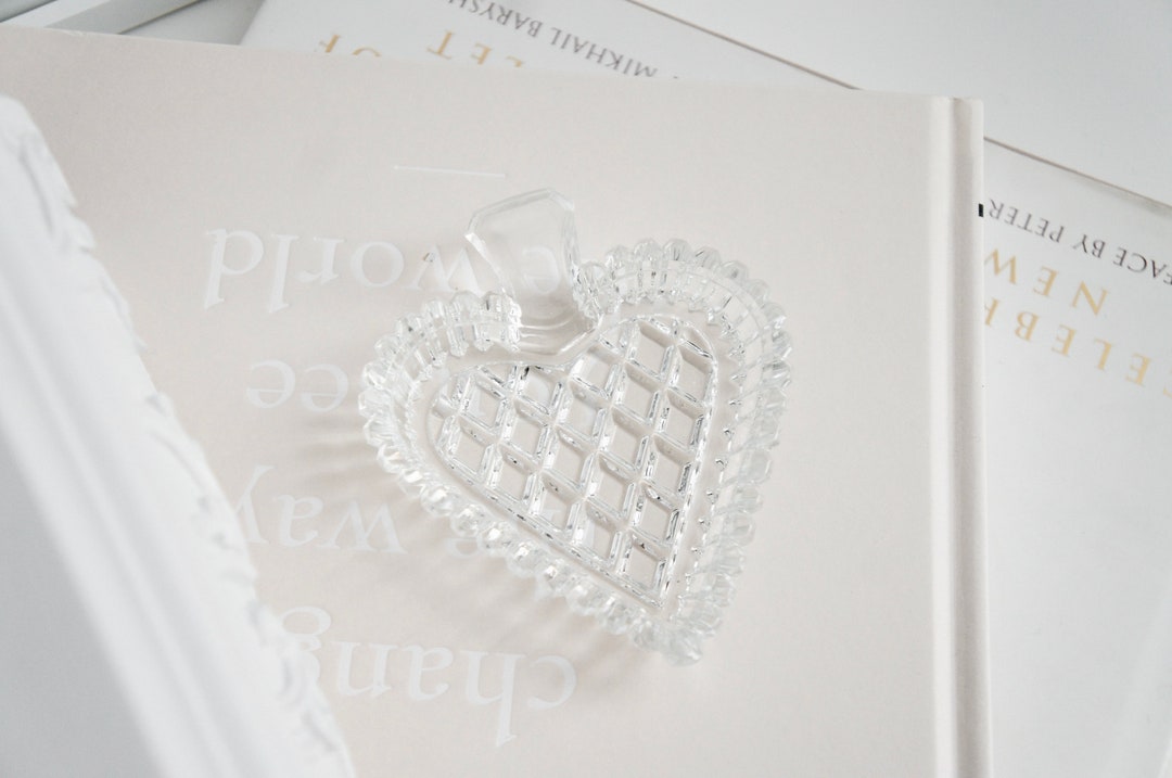 Small Crystal Heart Dish, Cut Glass Crystal Heart Ring Jewelry Dish ...
