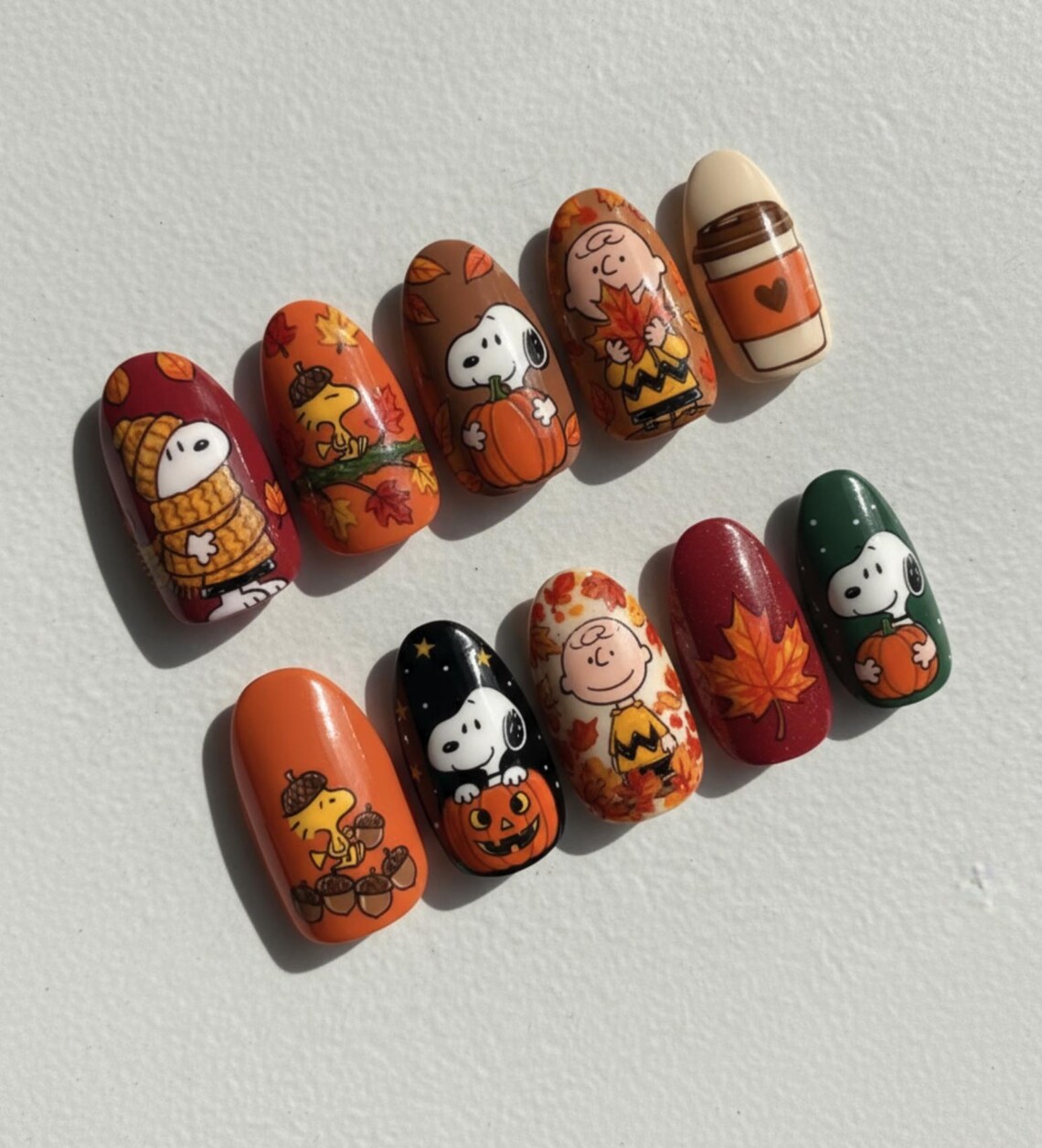 Thanksgiving Snoopy Press on Nails: Fall Autumn Nail Art - Etsy