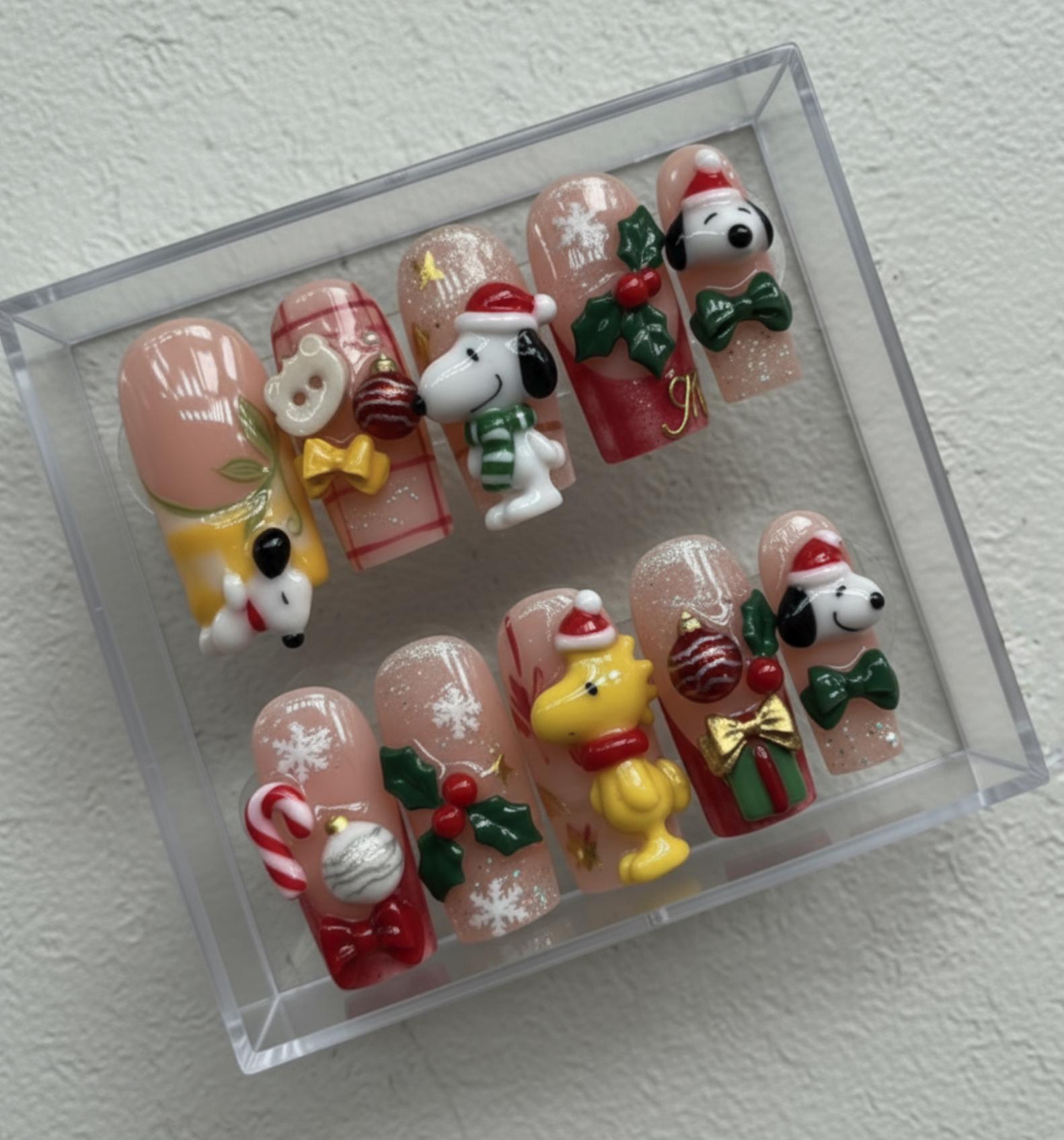 Christmas Snoopy Press on Nails | Cute Cartoon Snoopy | Holiday Gift ...