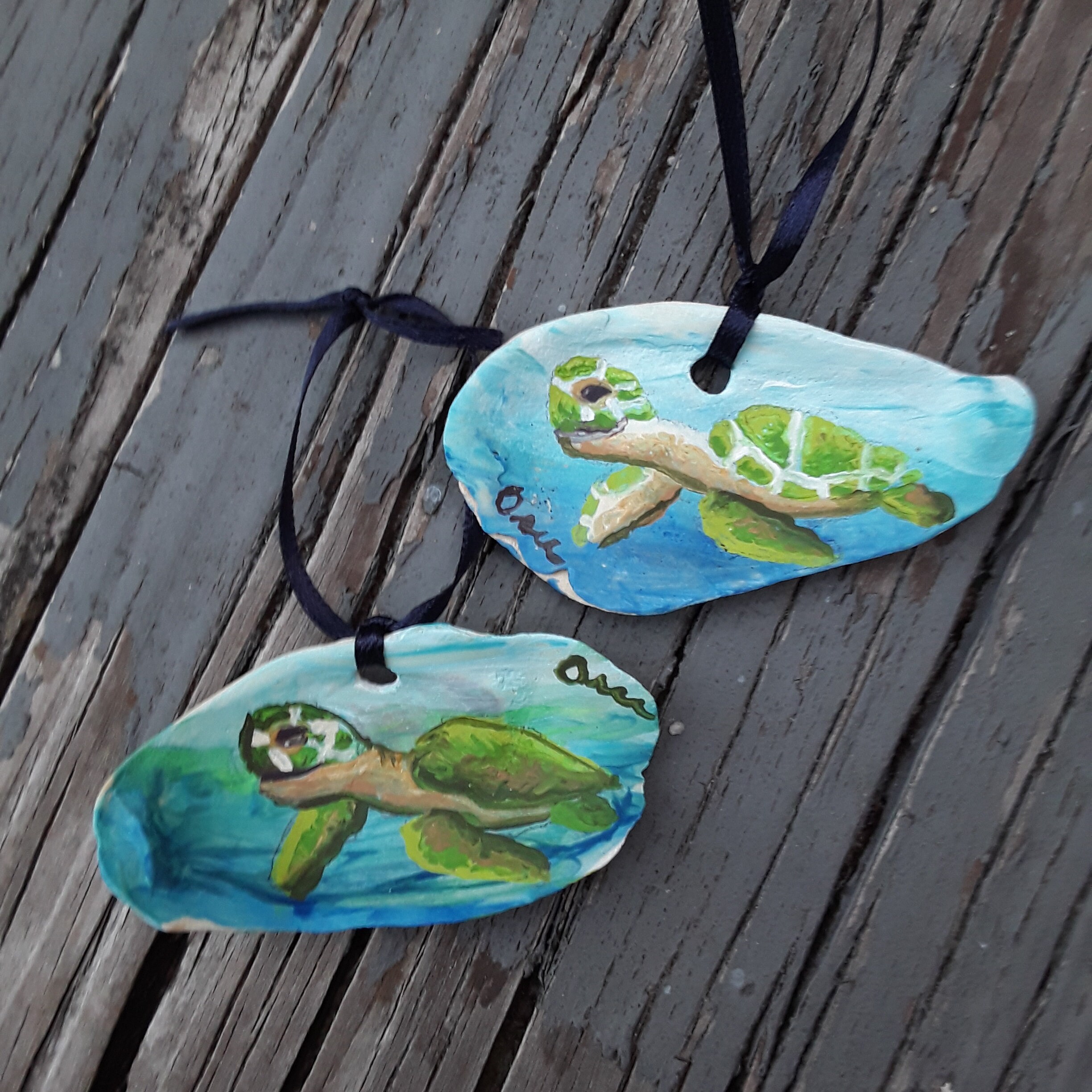 Sea Turtle Oyster Shell Ornament - Etsy