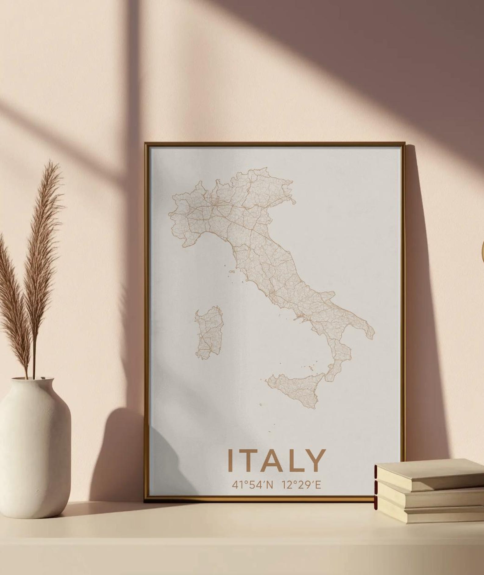 Minimalist Italy Map Art Print: Modern Vintage Travel Poster. - Etsy