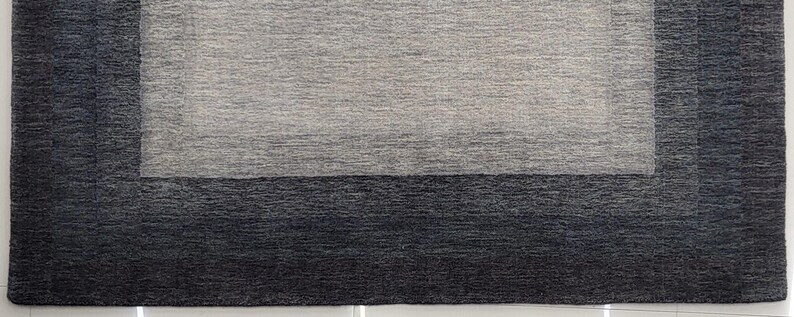 Minimalist Gradient Grey Border Rug - Hand Tufted - Etsy