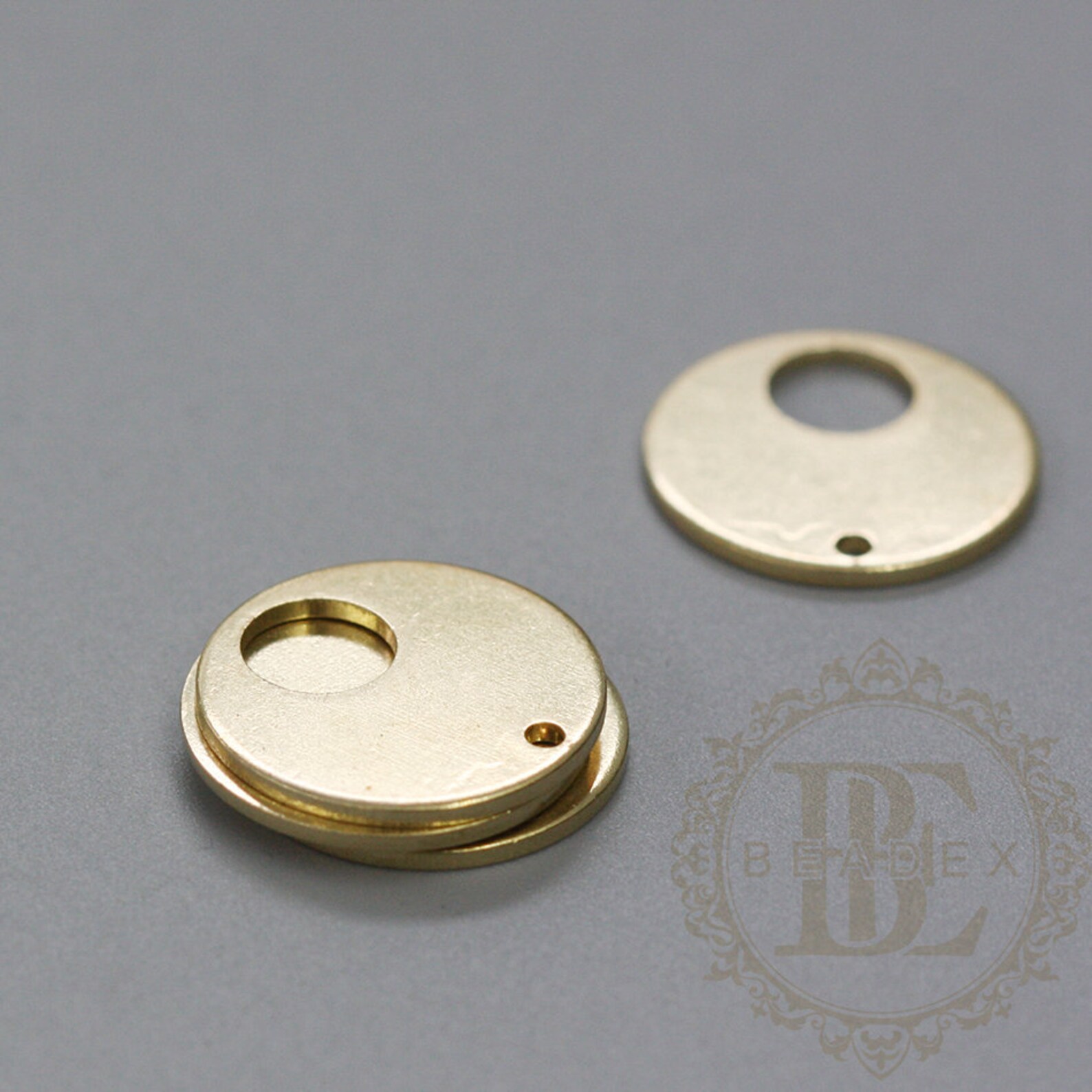 10 Pieces / Raw Brass / Charm / Round / Disk / Disc 16mm - Etsy