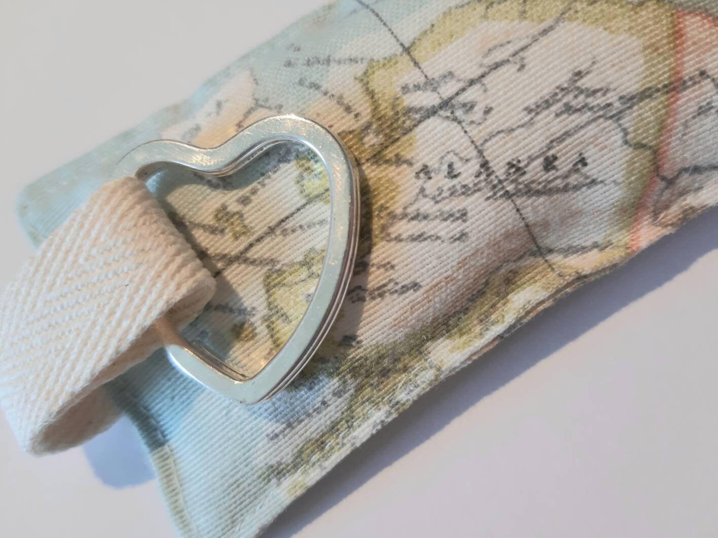Map Key Fob Map Keychain World Map Keychain Heart Keychain | Etsy UK