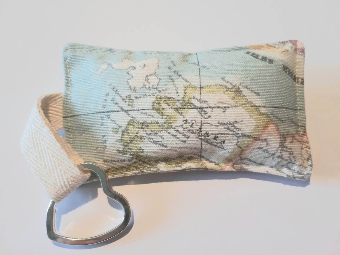 Map Key Fob Map Keychain World Map Keychain Heart Keychain | Etsy UK