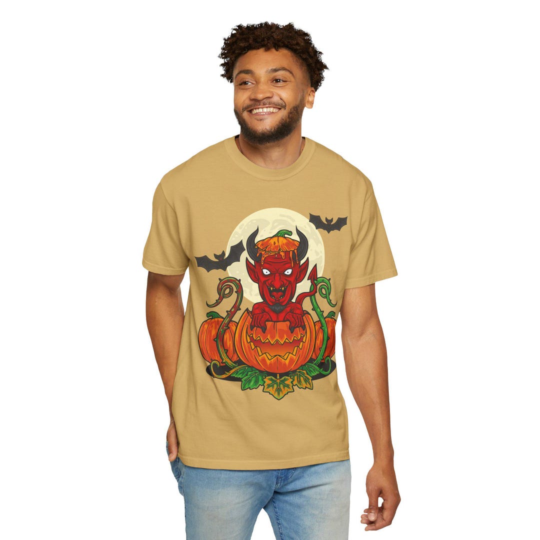 Halloween Devil Pumpkin | Creepy Demon Jack O'lantern T-shirt | Scary ...