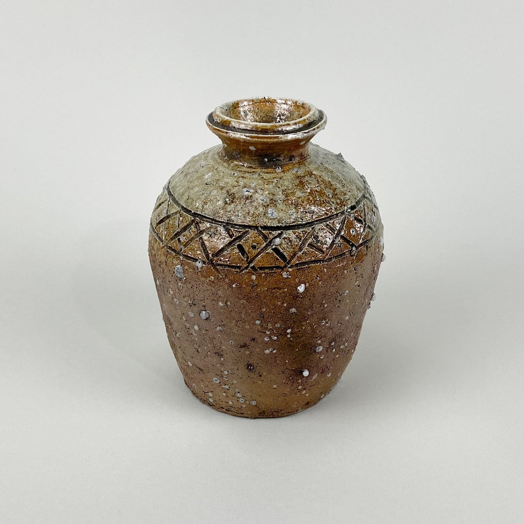 Rakuzan Shigaraki Uzukumaru Jar Cypress Fence Detail Japan 20th C - Etsy