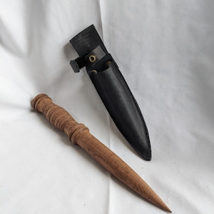 Vampire Stake W/leather Holster Wood Cosplay Hunter Monster Larp ...