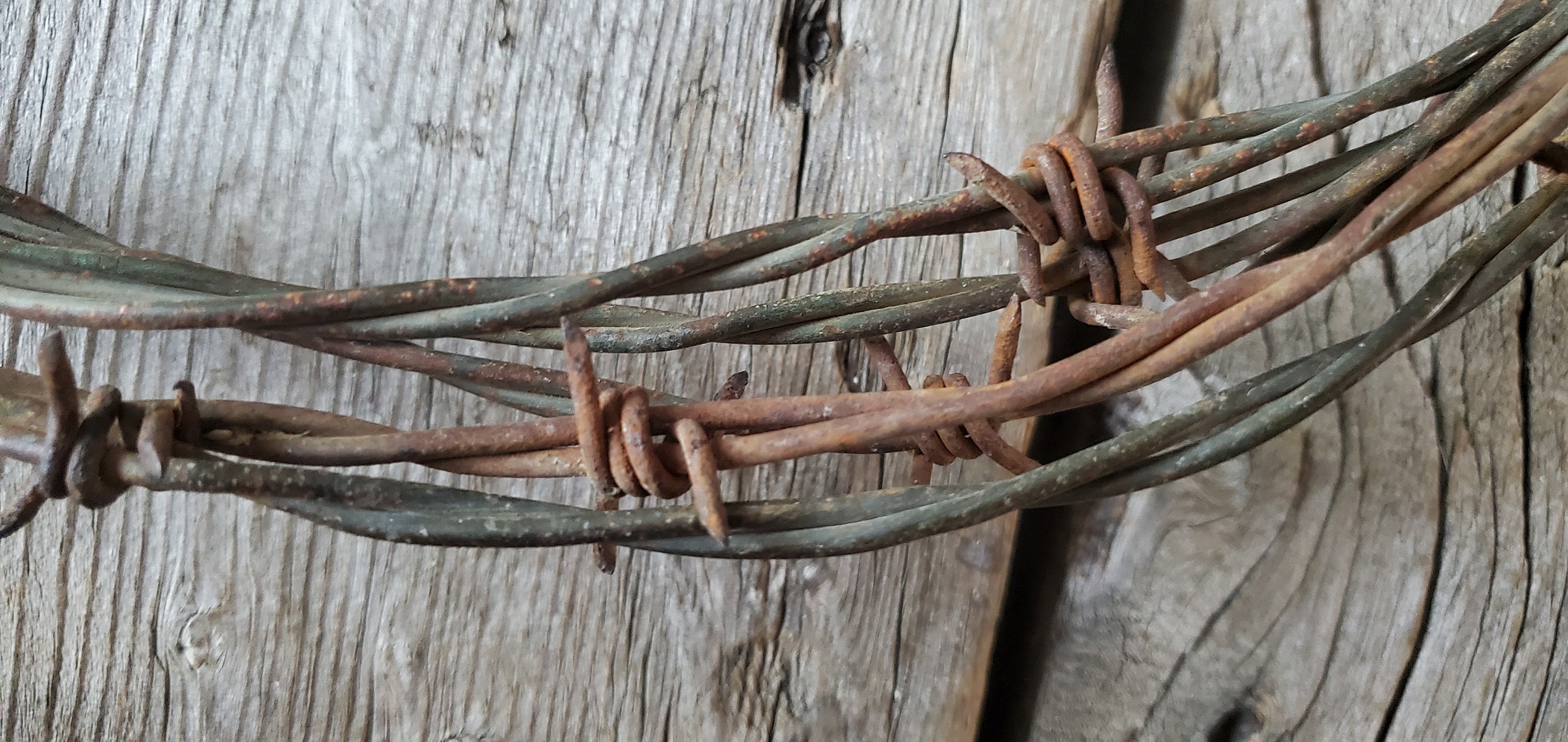 Barbed Wire/ Barb Wire Wreath/ Rusty Barbed Wire/ Wedding - Etsy