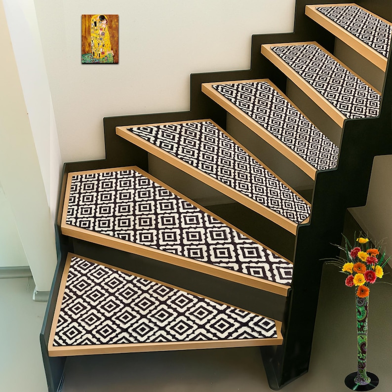 Geometric Stair Rug, Custom Shaped Stair Rug, Triangle Diamond Stair ...