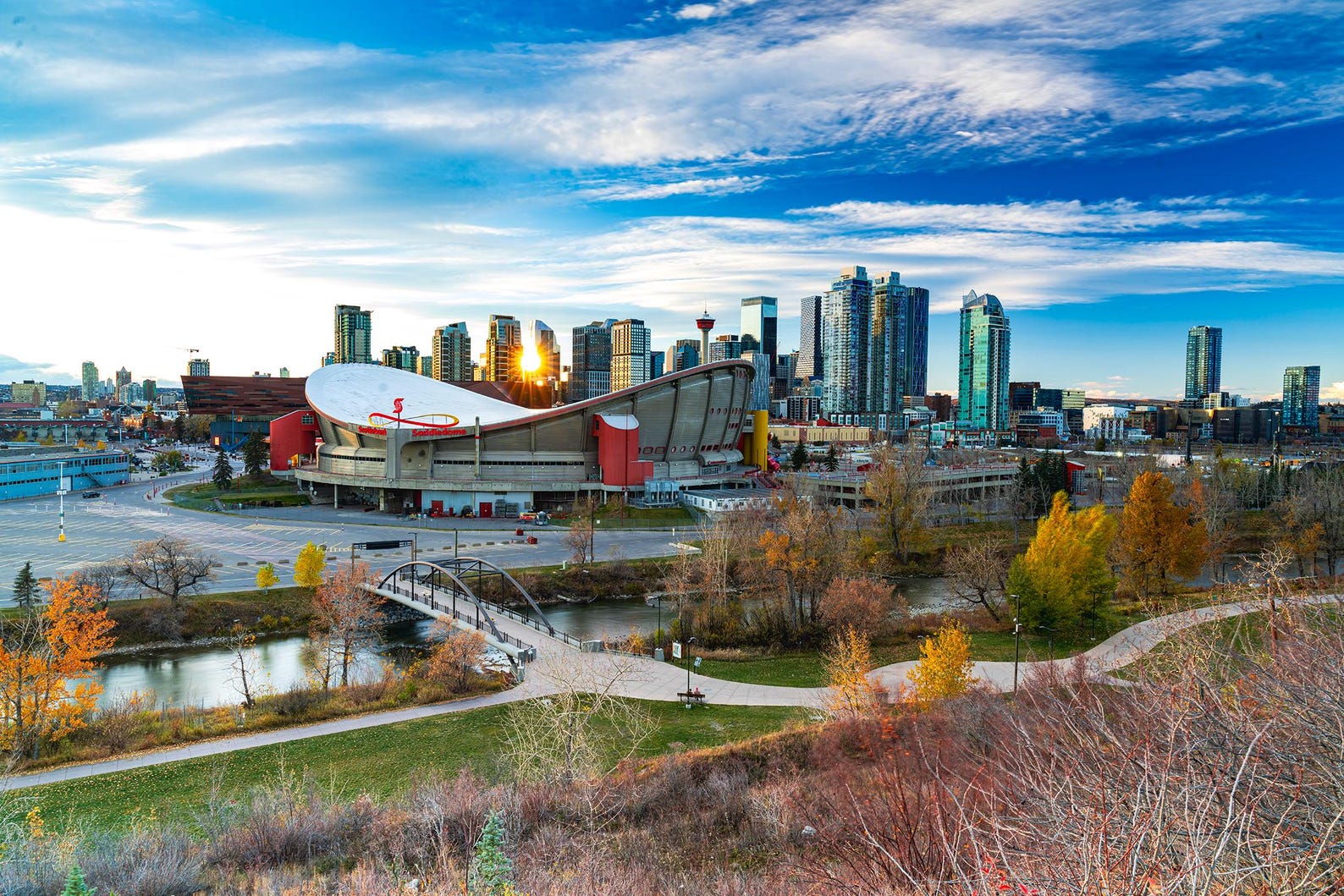 Fall in Downtown Calgary and Saddledome/ Alberta, Canada (wide) - Etsy