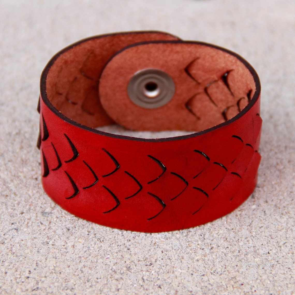 Smooth Scales Leather Bracelet - Etsy