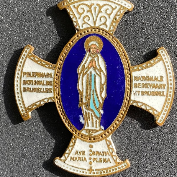 Pilgrimage Badge - Etsy