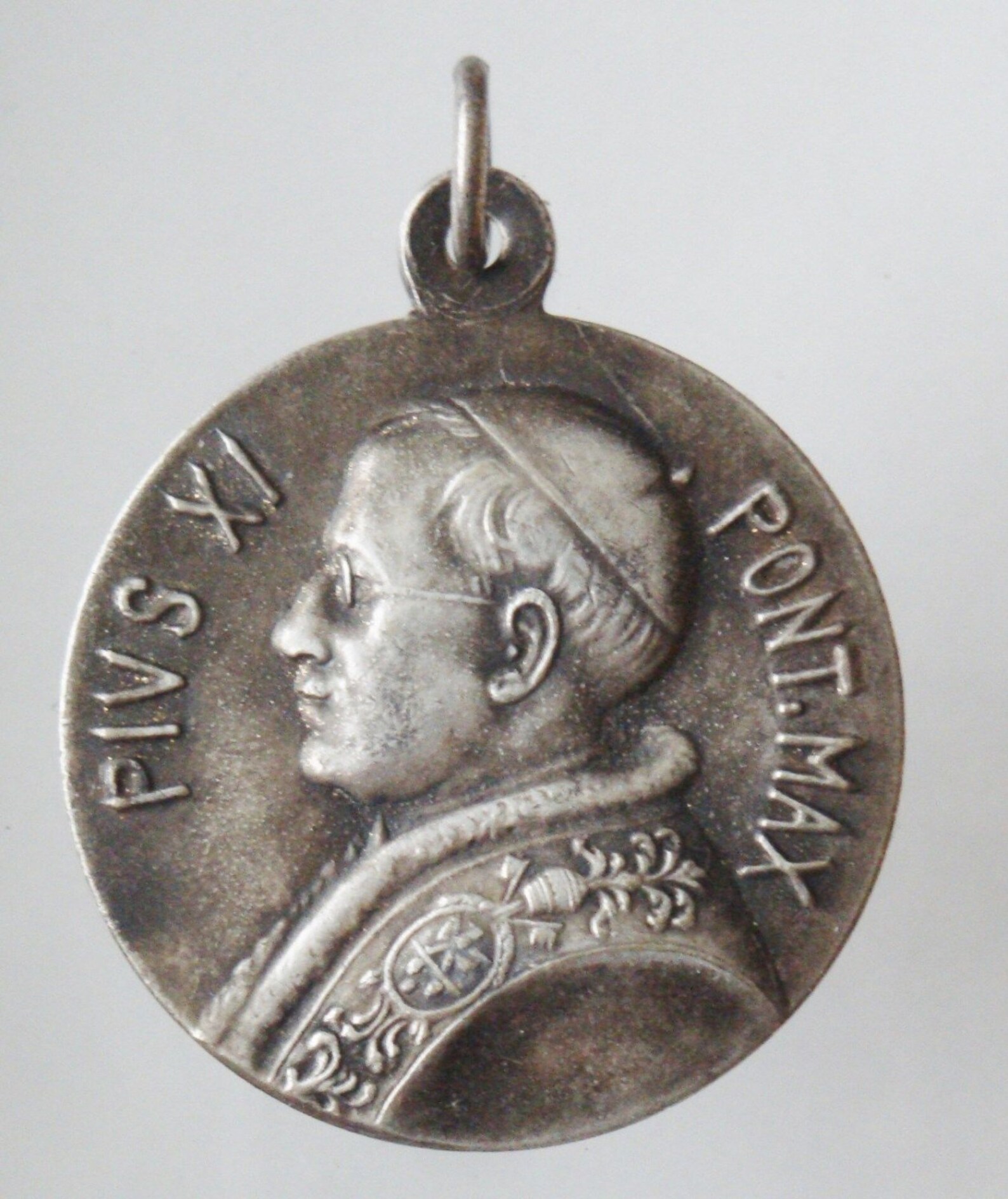 Vintage Vatican Religious Medal Pendant With Pope Pius XI on - Etsy