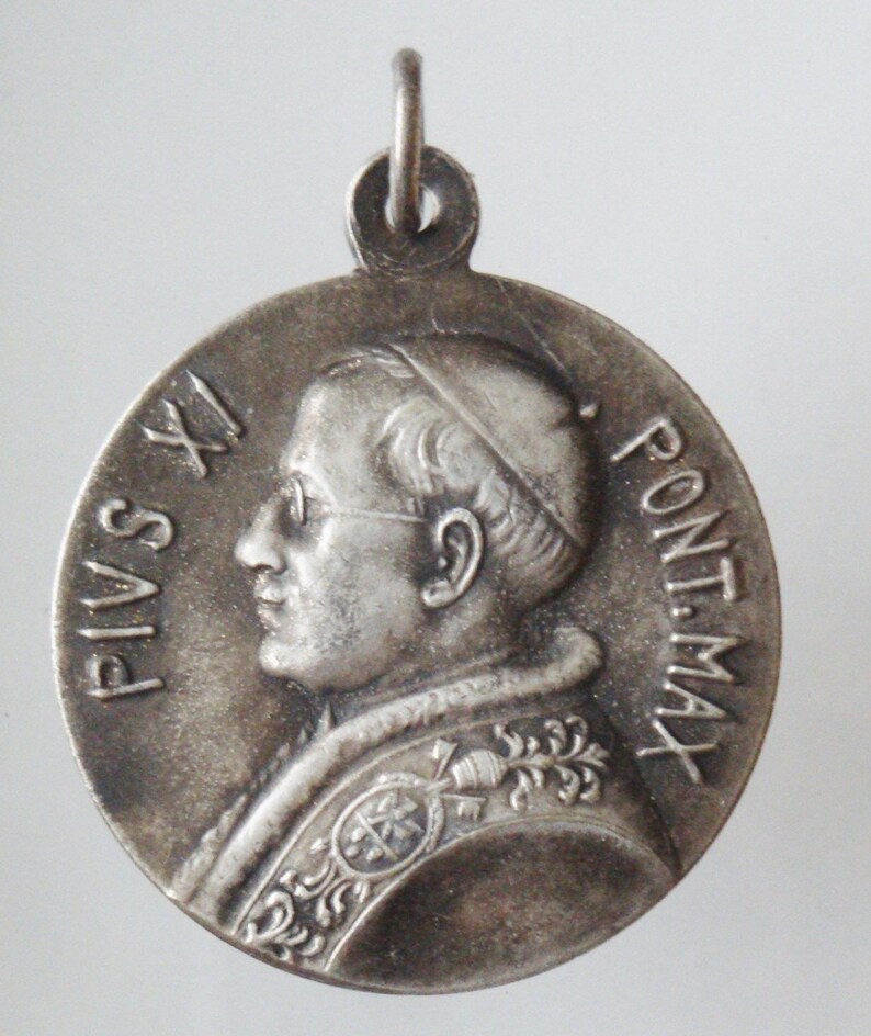 Vintage Vatican Religious Medal Pendant With Pope Pius XI on - Etsy