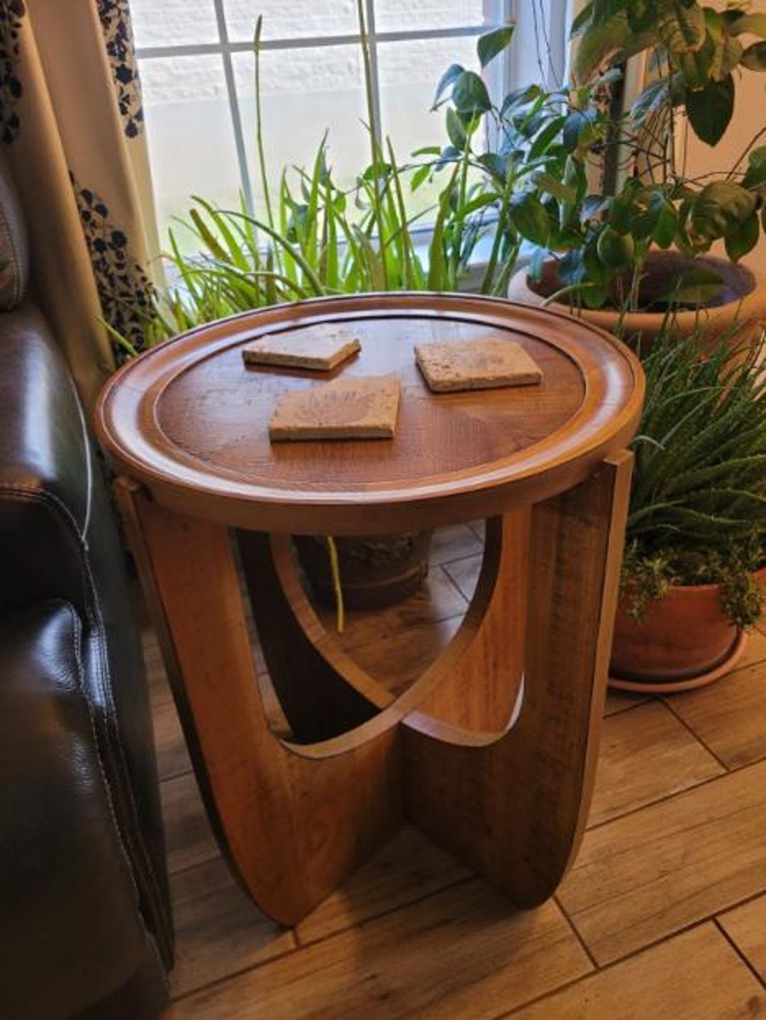 Rustic Farmhouse Round End Table, Solid Wood Tray Top - Etsy