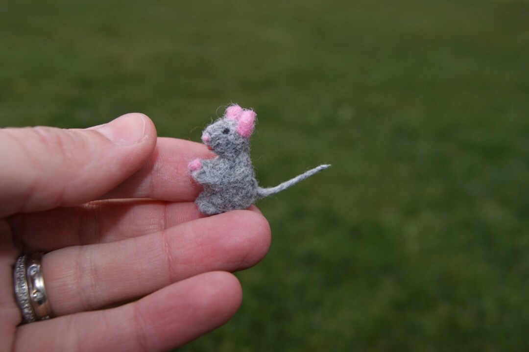 Super Tiny Felted Mouse – Miniature Needle Felt Animal – Handmade Wool ...