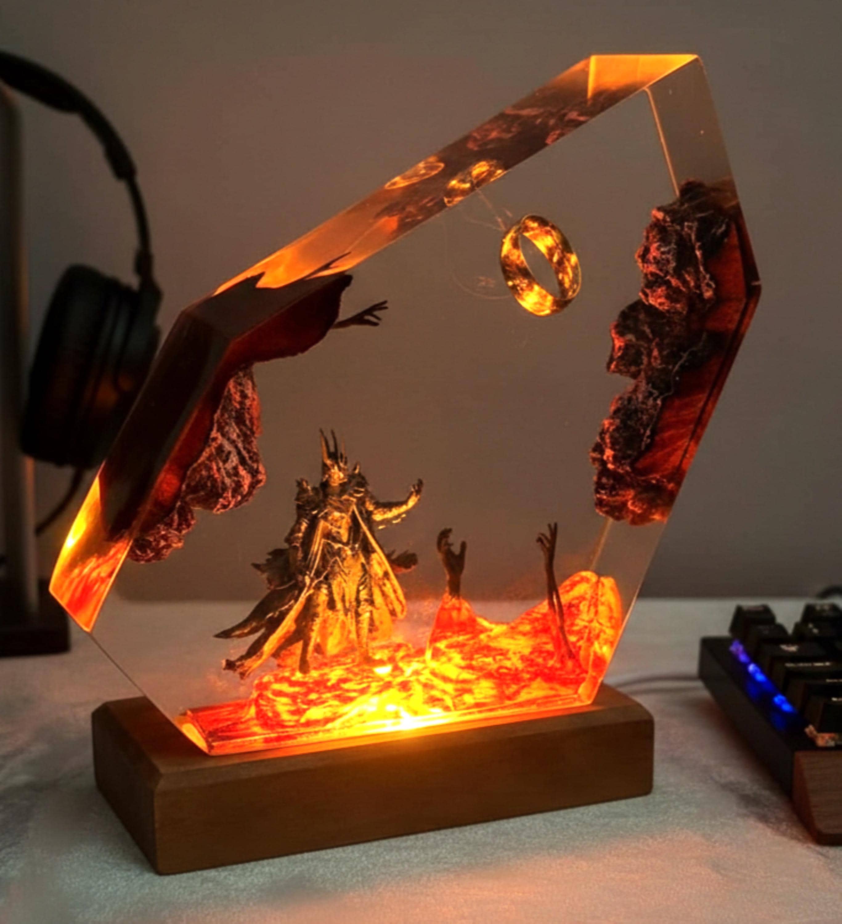 Dark Ring Resin Lamp, Fantasy Diorama Ring Night Light, Unique Geek ...