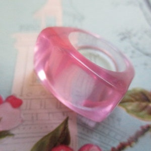 Transparent Pink Lucite Ring Size 5, Vintage Plastic Resin Ring, Fun ...