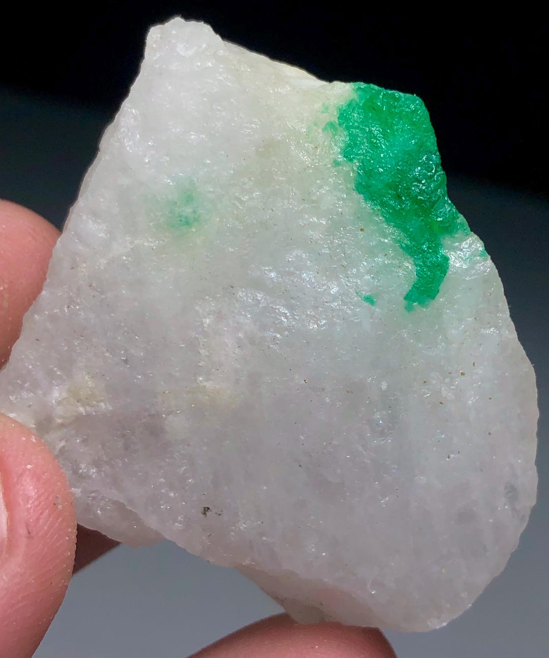 Emerald Quartz Crystal: Natural Green Gemstone (23 Grams, 44x36x12mm ...