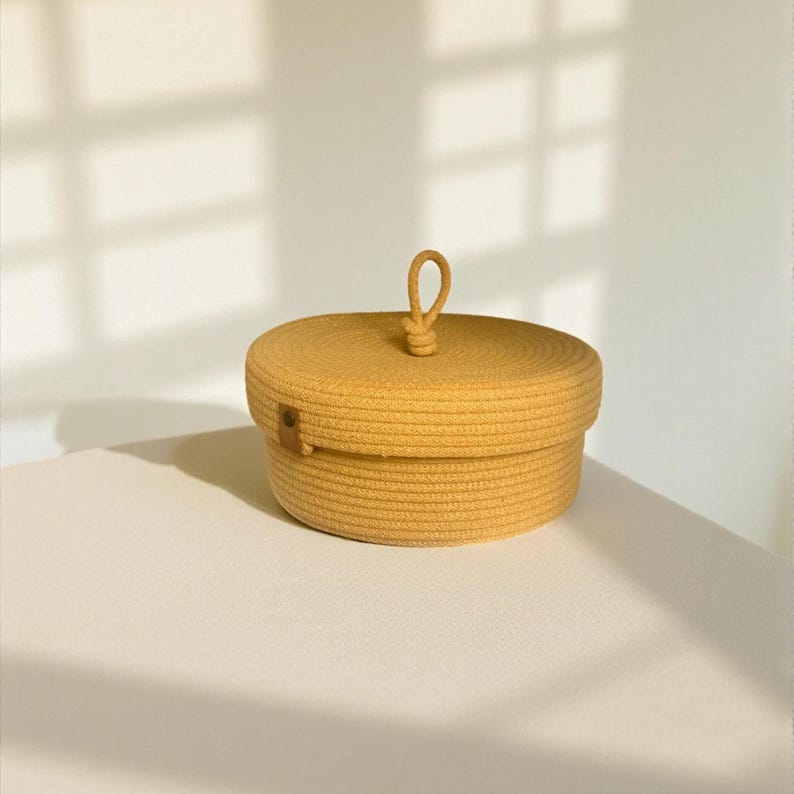 Woven Basket With a Lid, Round Rope Storage Basket, Cotton Rope Coiled ...
