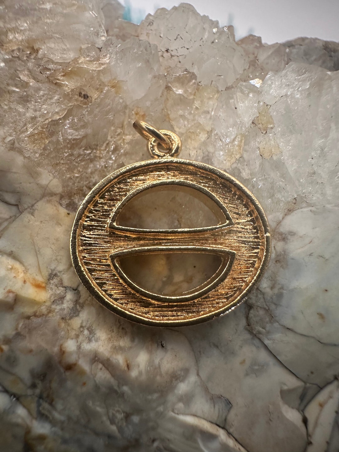 4 - Vintage 70s ECOLOGY Symbol Gold Tone Charm Necklace Pendant ...