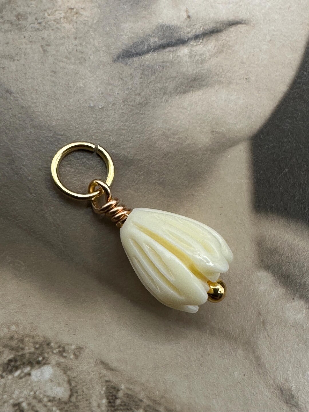 Vintage Style Tiny CARVED Faux SHELL Pikake FLOWER Charm Pendant for ...