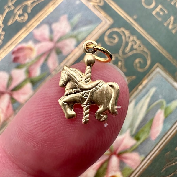 Carousel Charm - Etsy