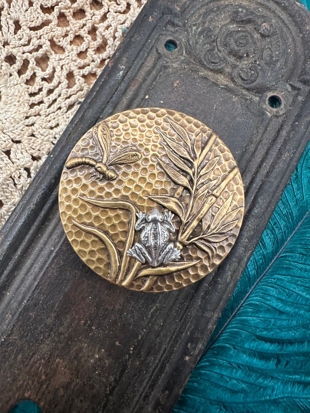 Large Round Metal Collectible FROG DRAGONFLY BUTTON Bamboo Pond Brass ...