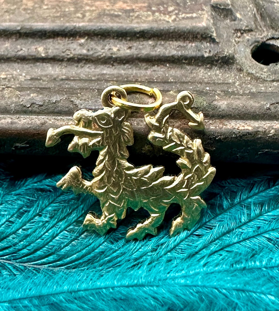 Vintage Style Raw Brass LOONG CHINESE DRAGON Charm for Necklace ...