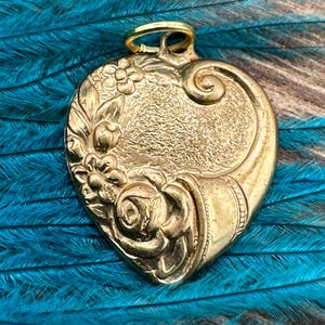 Vintage VICTORIAN FLORAL HEART Cornucopia Charm Pendant for Necklace ...