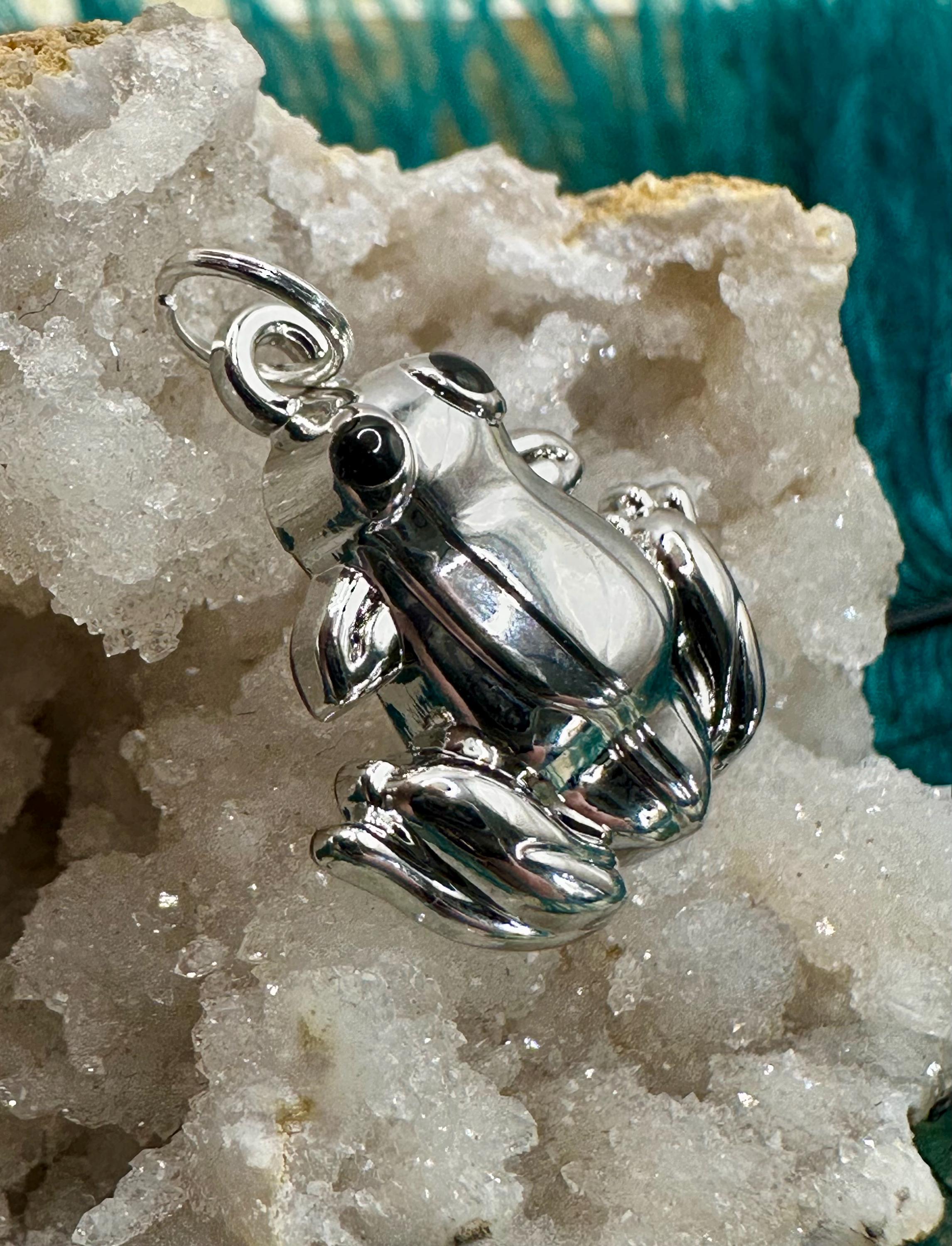 CUTE SILVER FROG Charm Pendant for Necklace Earrings Jewelry Bracelet ...