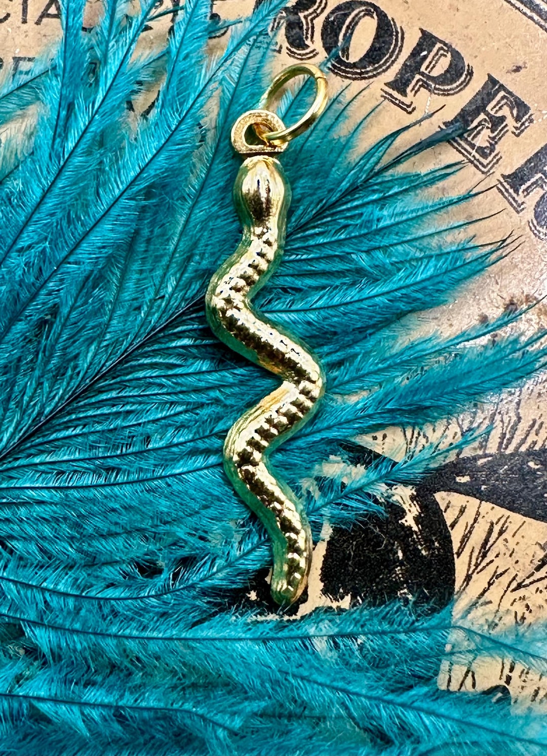 Vintage Style GOLD SNEAKY SNAKE Charm Pendant for Necklace Bracelet ...