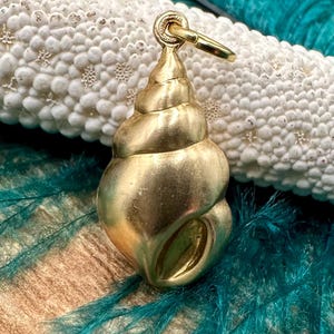 Vintage Raw Brass PUFFY SPIRAL SHELL Seashell Charm for Necklace ...