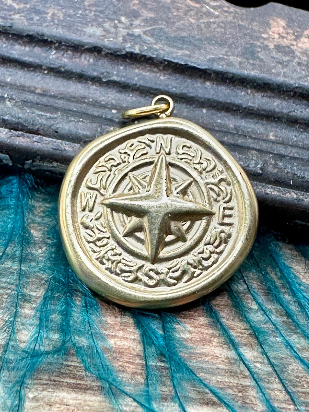 Vintage Style Wax Seal GOLD COMPASS EXPLORER Charm Pendant for Necklace ...