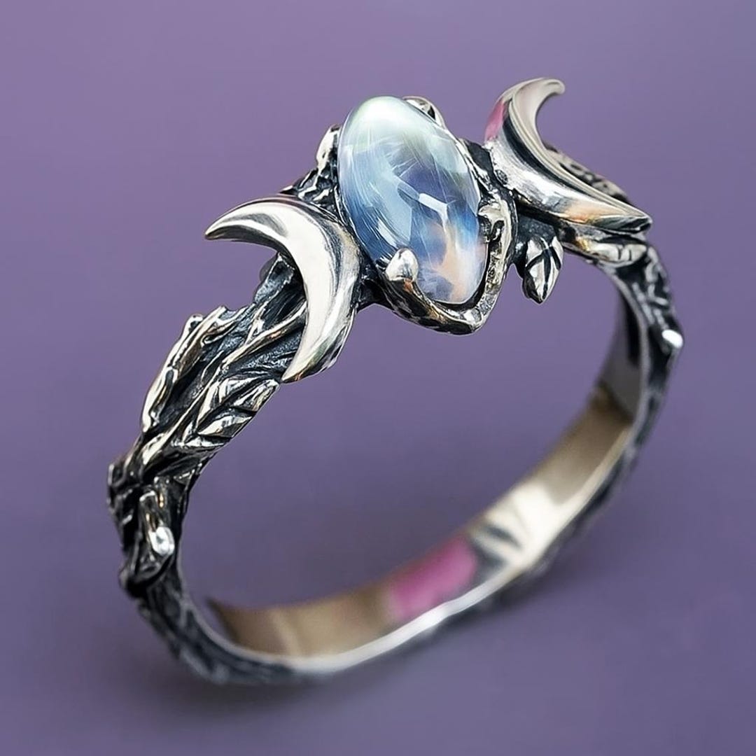 Gothic Moonstone Moon Ring: Silver Crescent Boho Jewelry - Etsy