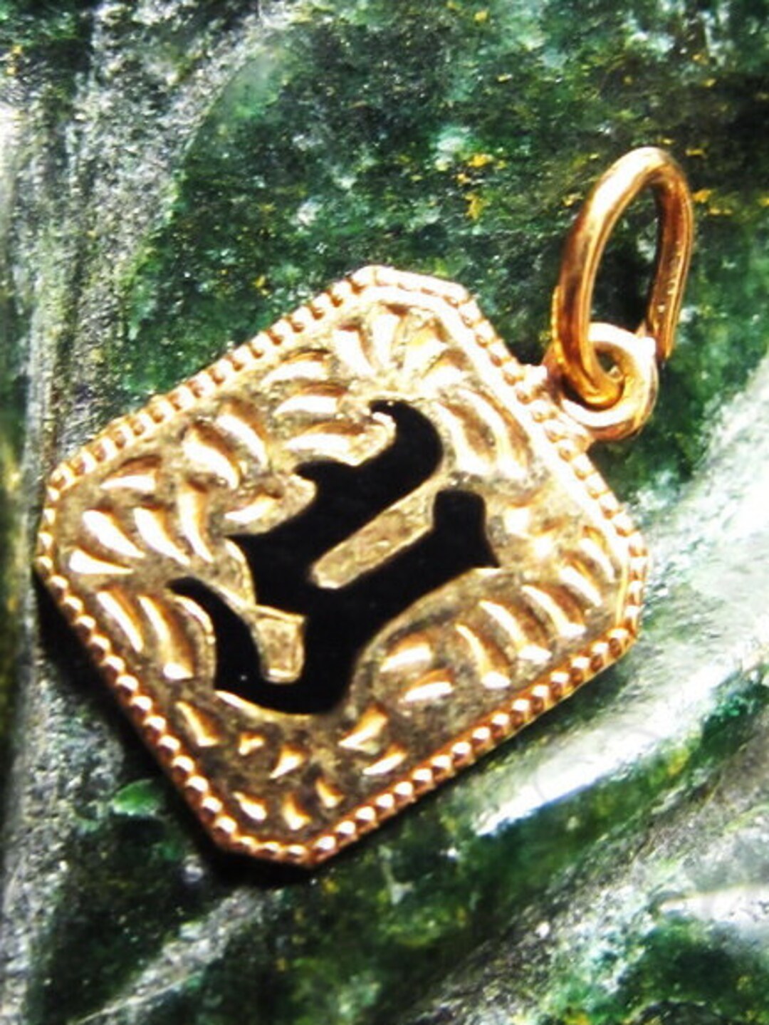 14k Gold Carved 11mm Hawaiian Letter Monogram Initial Pendant NEW ...