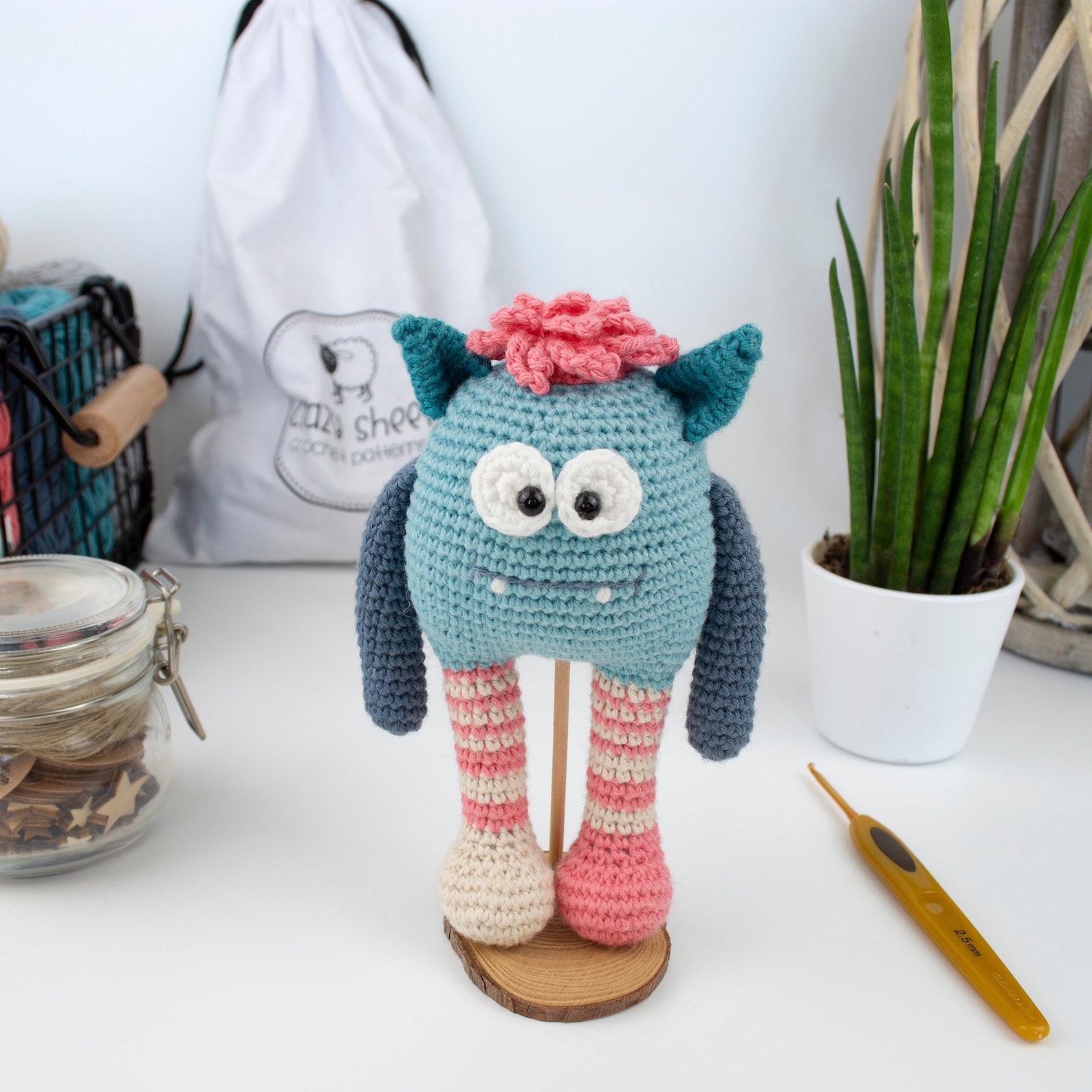 Monster Amigurumi Crochet Pattern: Easy Beginner Toy (PDF Pattern) - Etsy