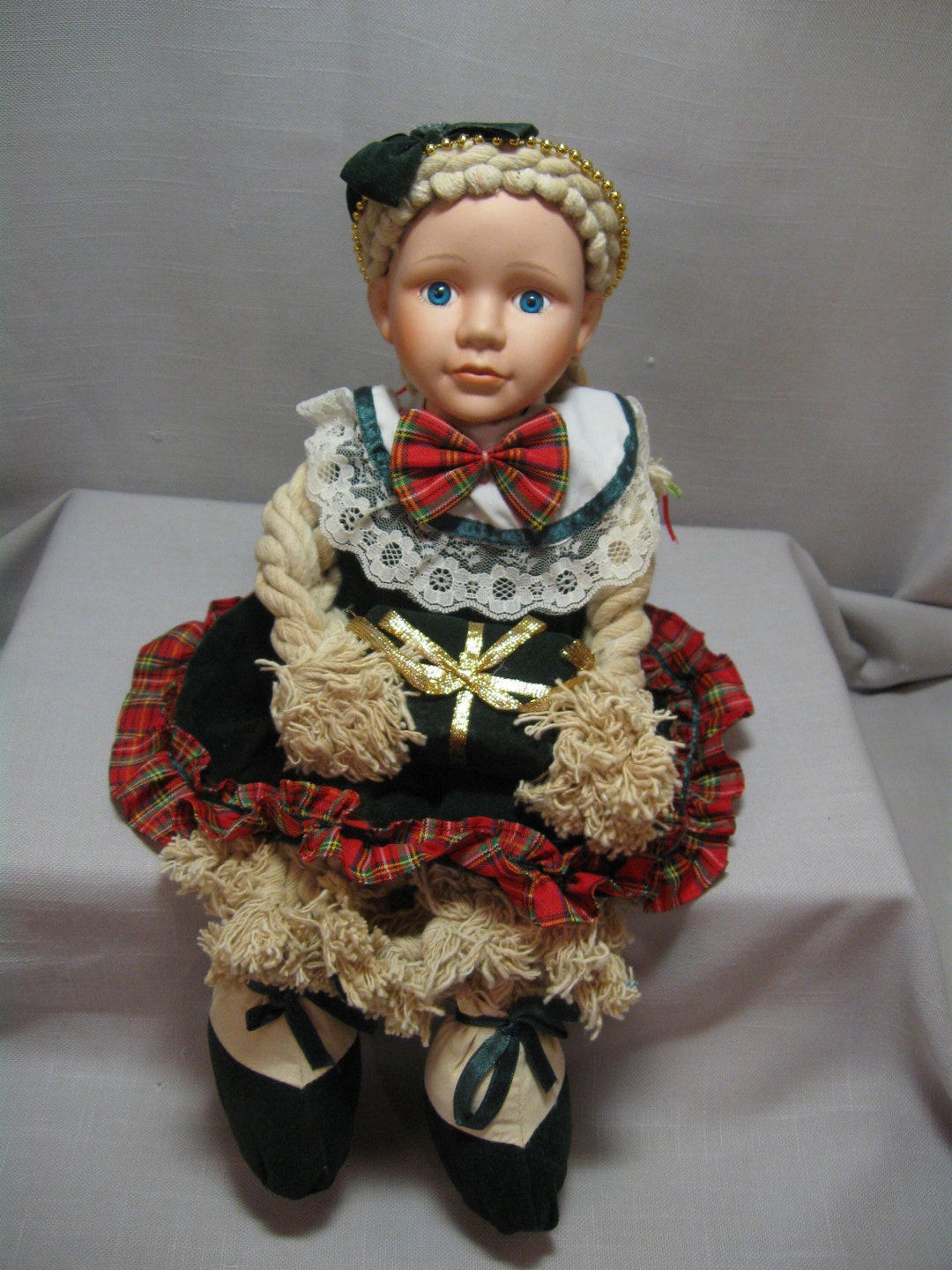 Doll Christmas Holiday Sit Down Rope Mop Doll Hair Arms and Legs ...