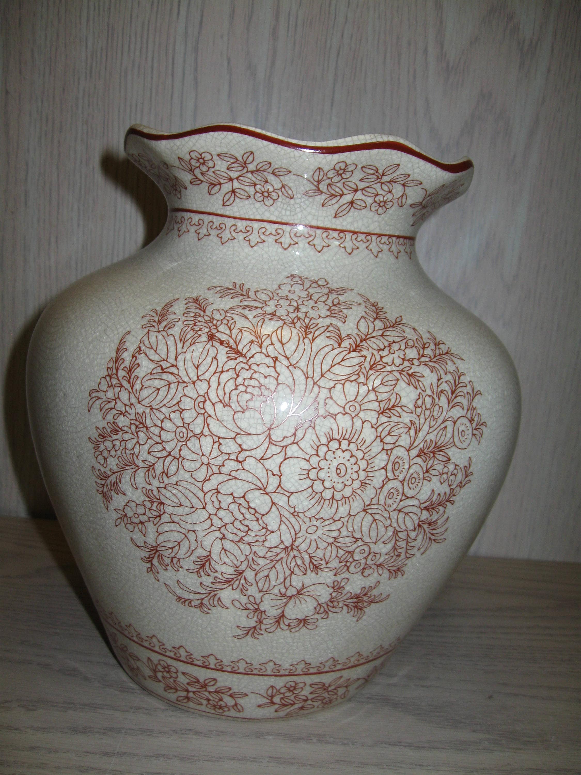 Red Lace Vase