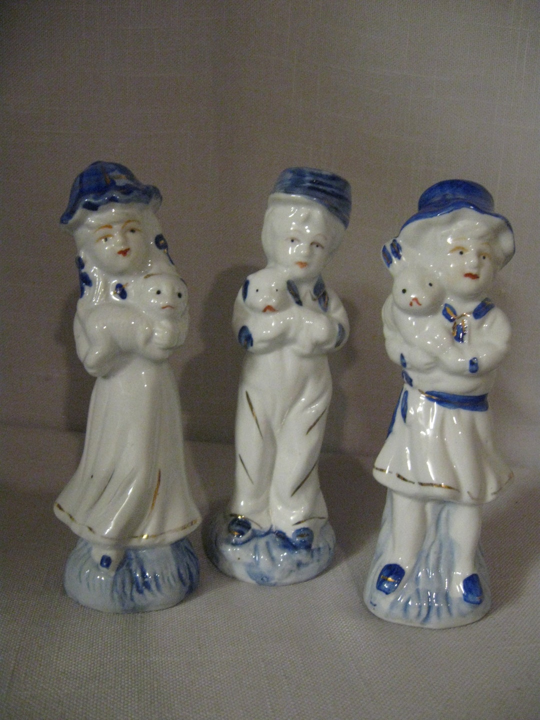 Figurine Qty 3 Girl With Bunny Girl With Cat Boy With Dog White Blue ...